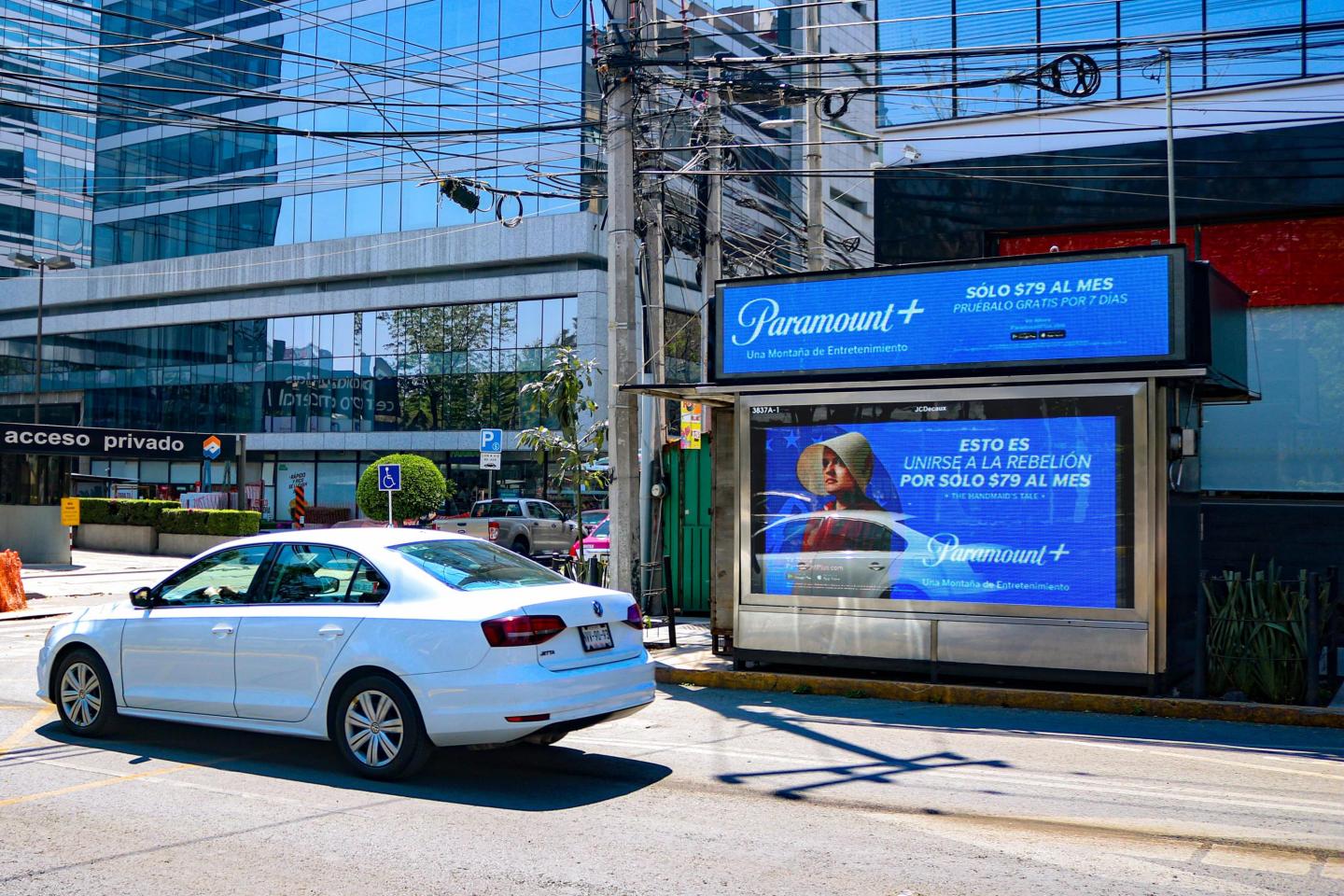 Mobiliario Urbano Digital | Mupi y Kiosco Digital para Publicidad